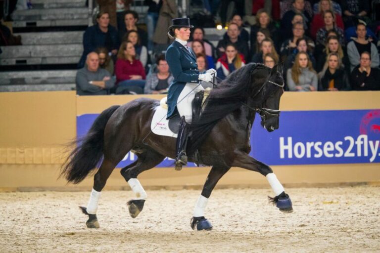 Winst in Prix St.Georges voor Marsja Dijkman met Geke fan 'e ...